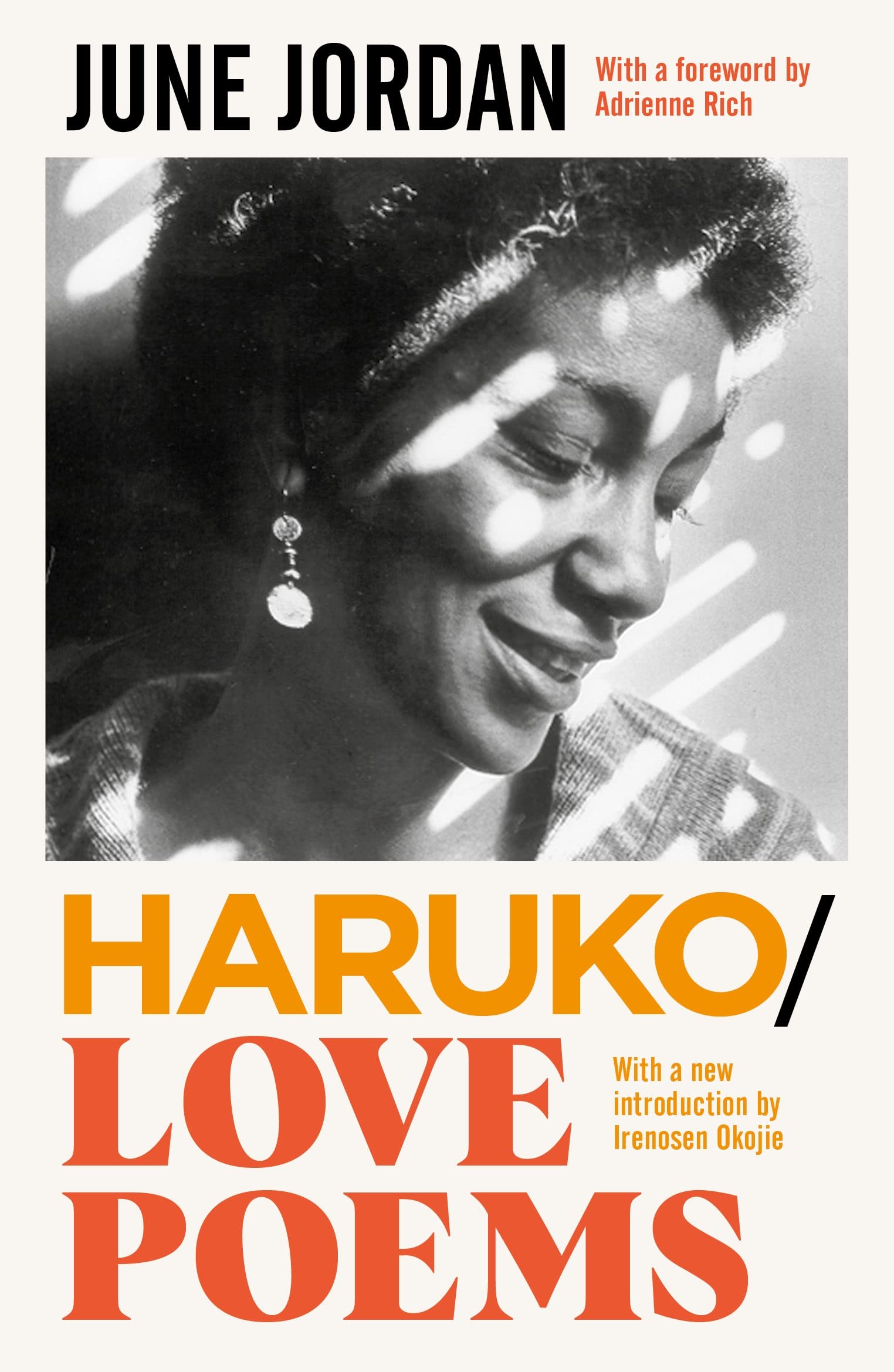 13 Easy Poetry Books For Beginners